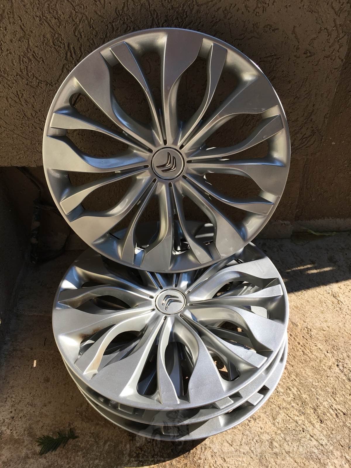 Ratkapne Citroen - C4 - 16" - 4 kom. - Cijena 60 € - Crna Gora Cetinje ...