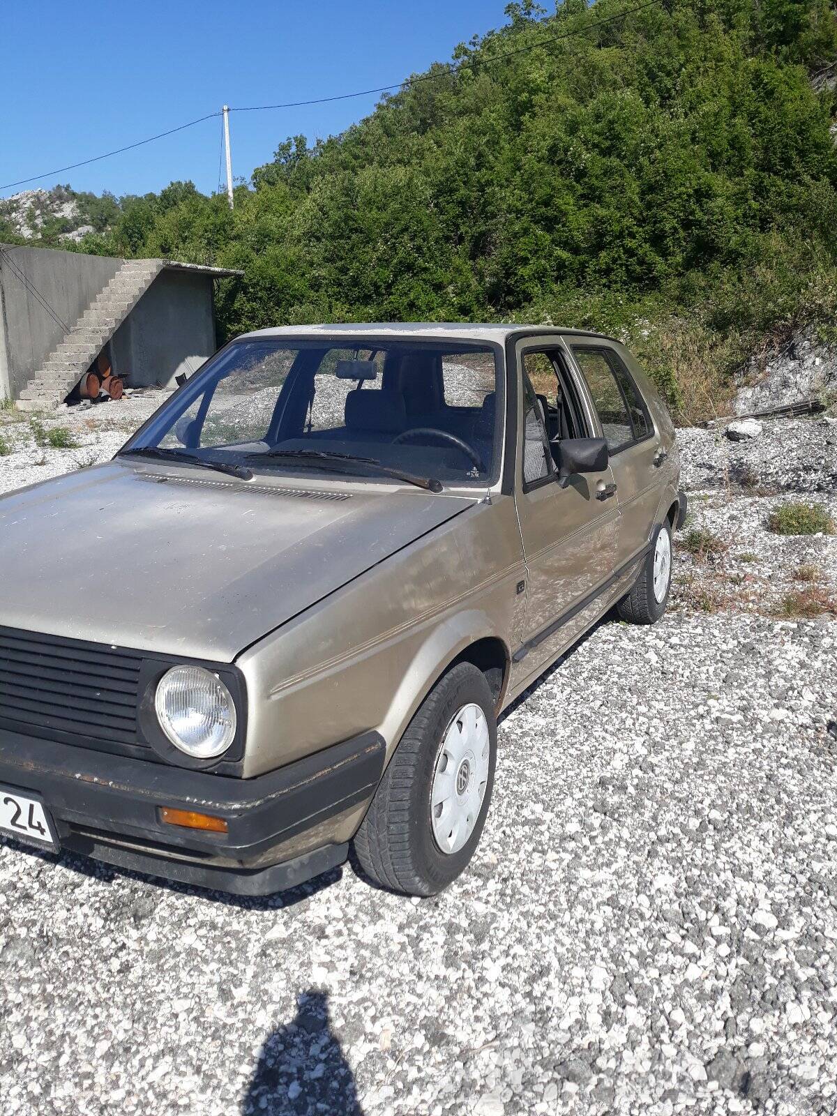 Volkswagen - Golf 2 - 1.6 - Cijena 700 € - Crna Gora Cetinje > Okolina ...