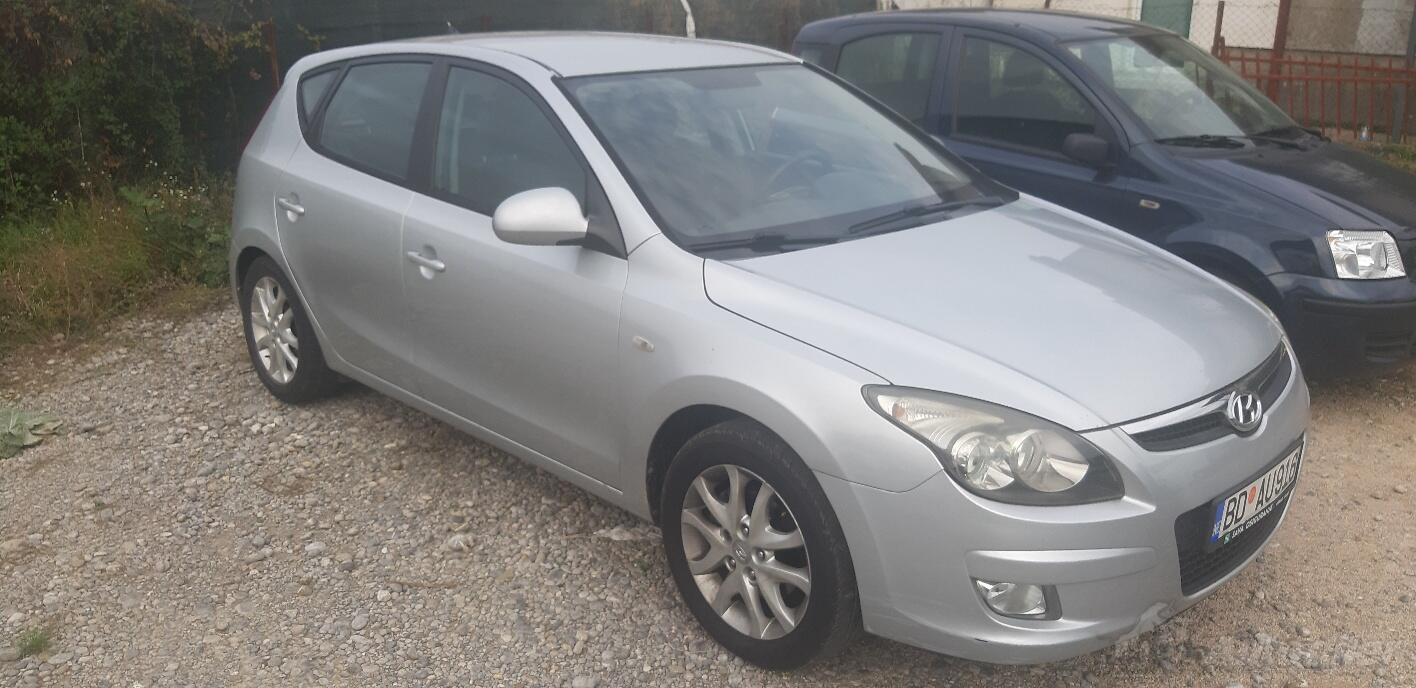 Hyundai - i30 - 1. 4 benz - Cijena 4450 € - Crna Gora Podgorica ...