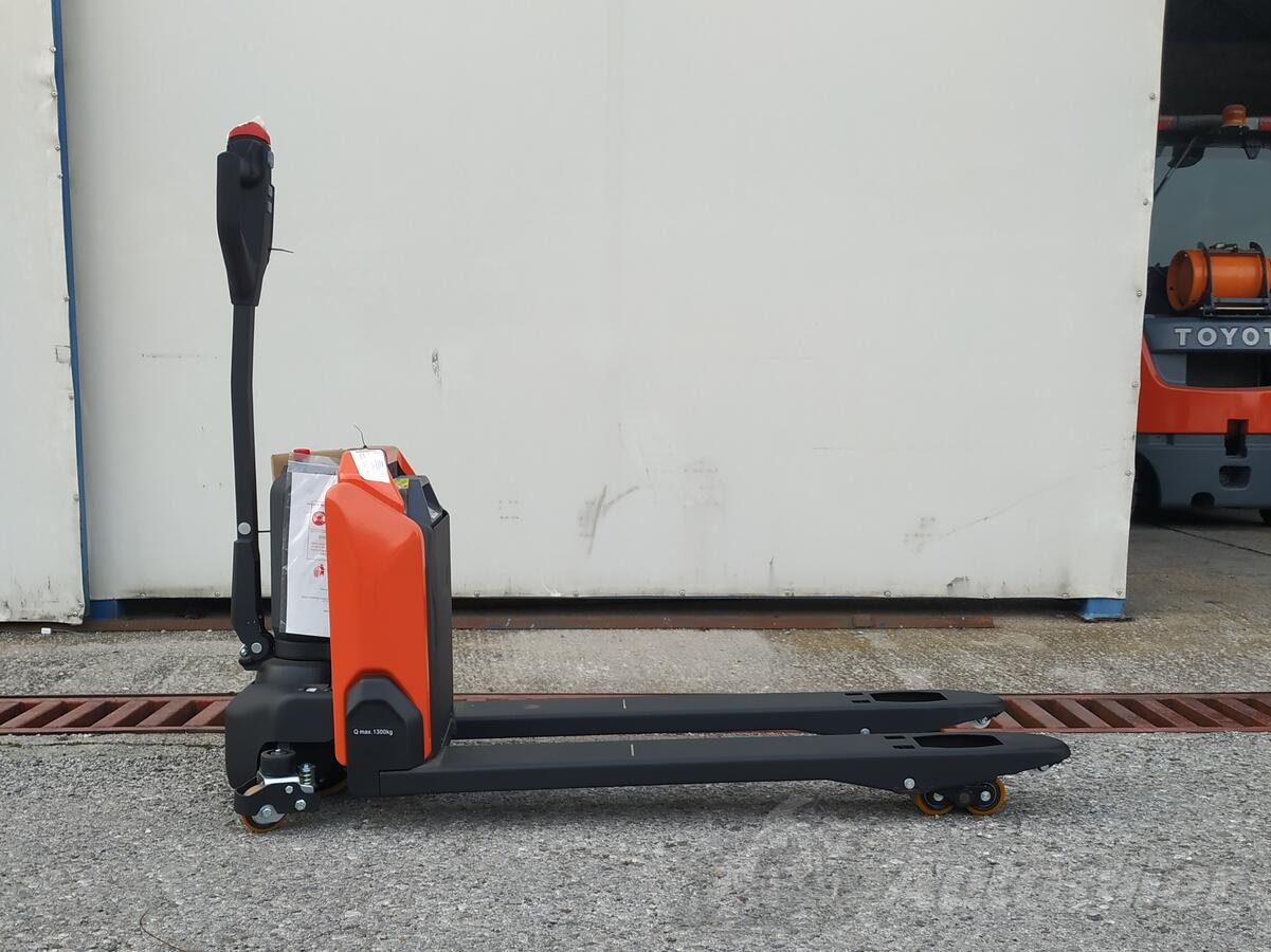 Toyota - BT TYRO LHE130 NOVO! - Cijena 2230 € - Montenegro Podgorica ...