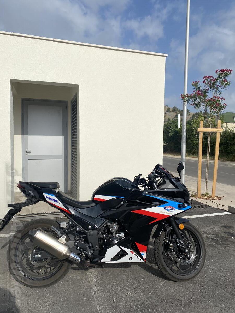 Peda - Pro XT 250 - Cijena 1550 € - Crna Gora Podgorica Podgorica (uži ...