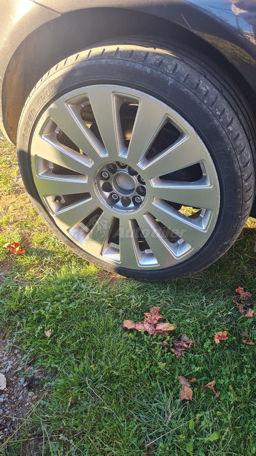 Fabričke felne i milestone gume - Cijena 200 € - Crna Gora Podgorica ...