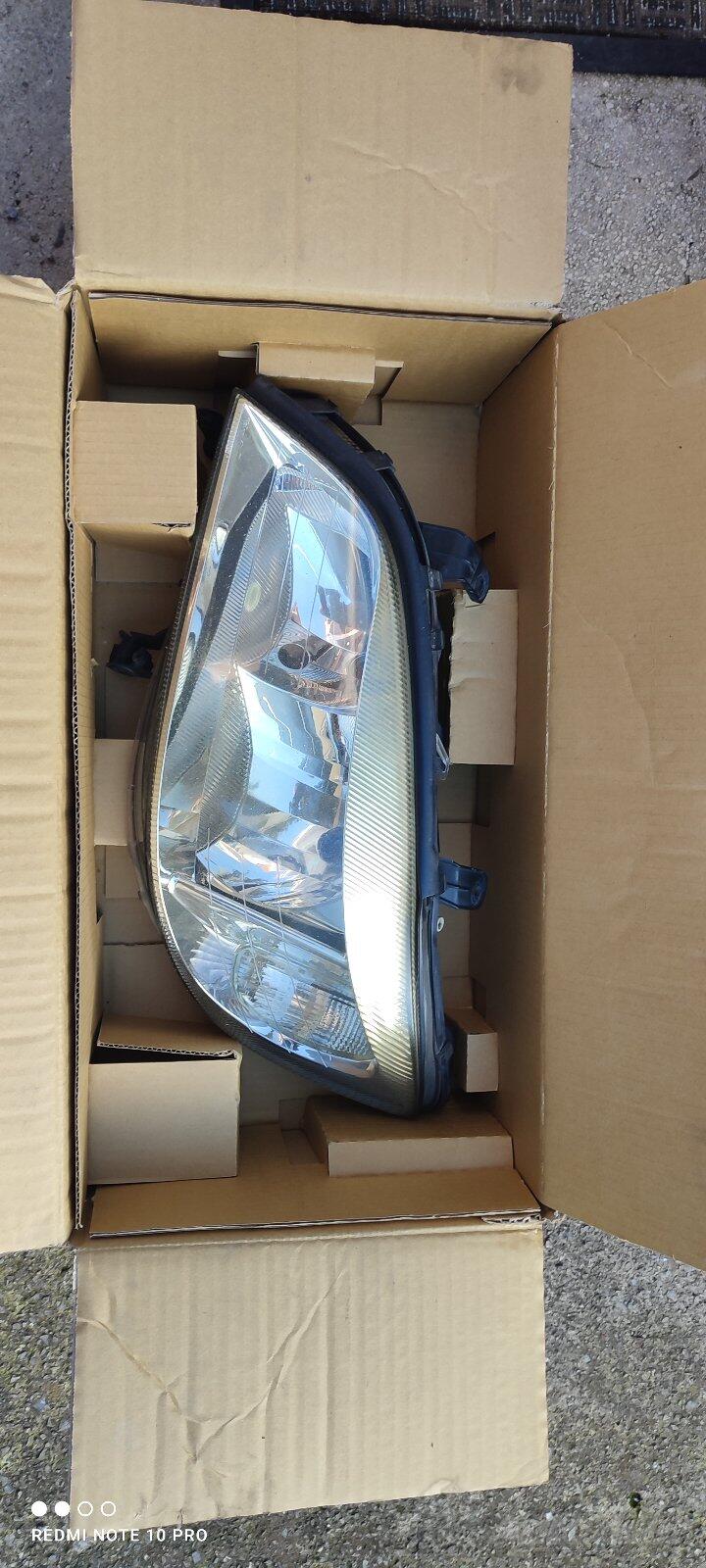 Lijevi far za Opel - Zafira - 2004 - Cijena 30 € - Crna Gora Tivat ...