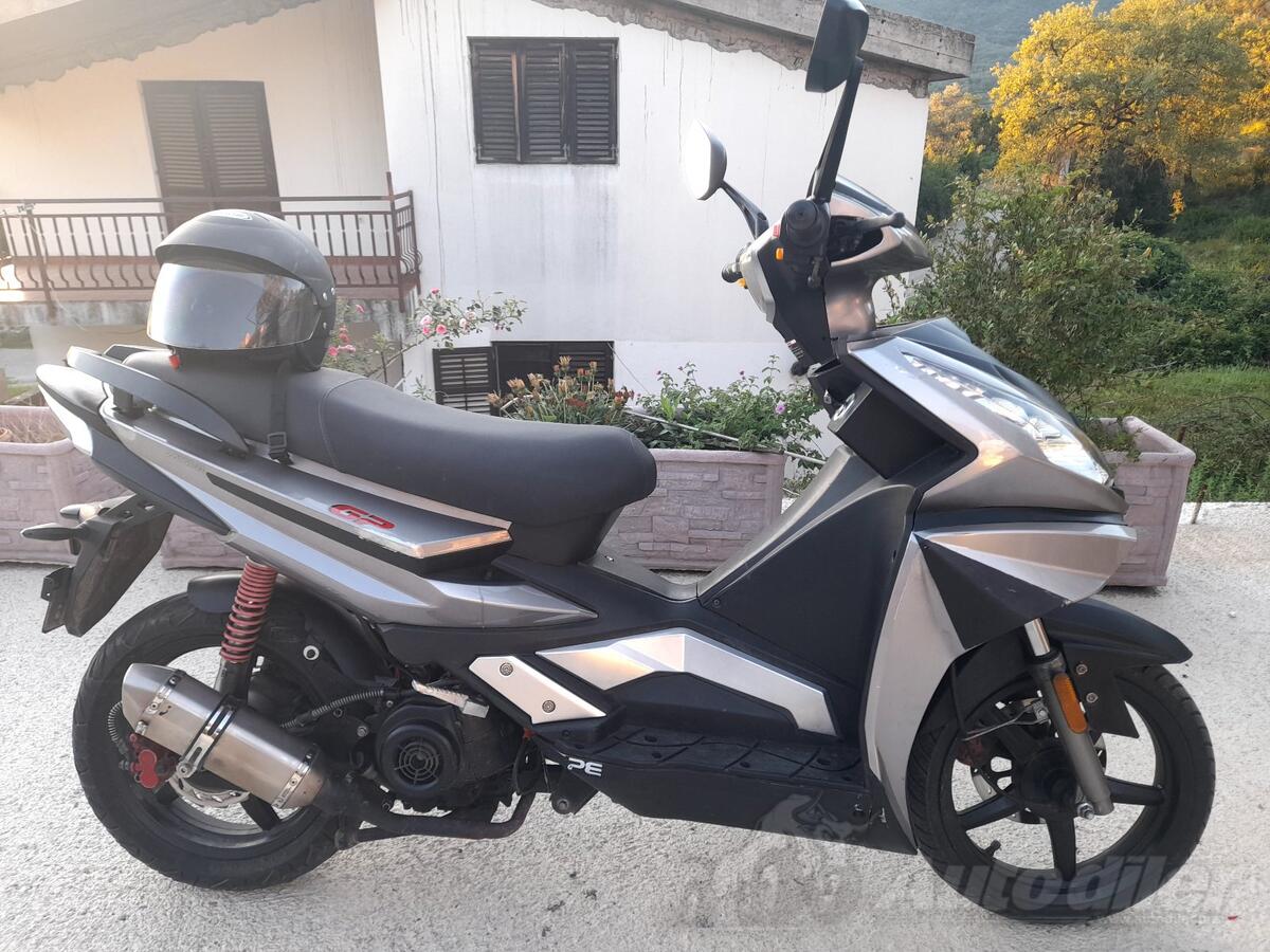 Peda - GP 50 - Cijena 850 € - Crna Gora Bar Bar (uži dio) Motori ...