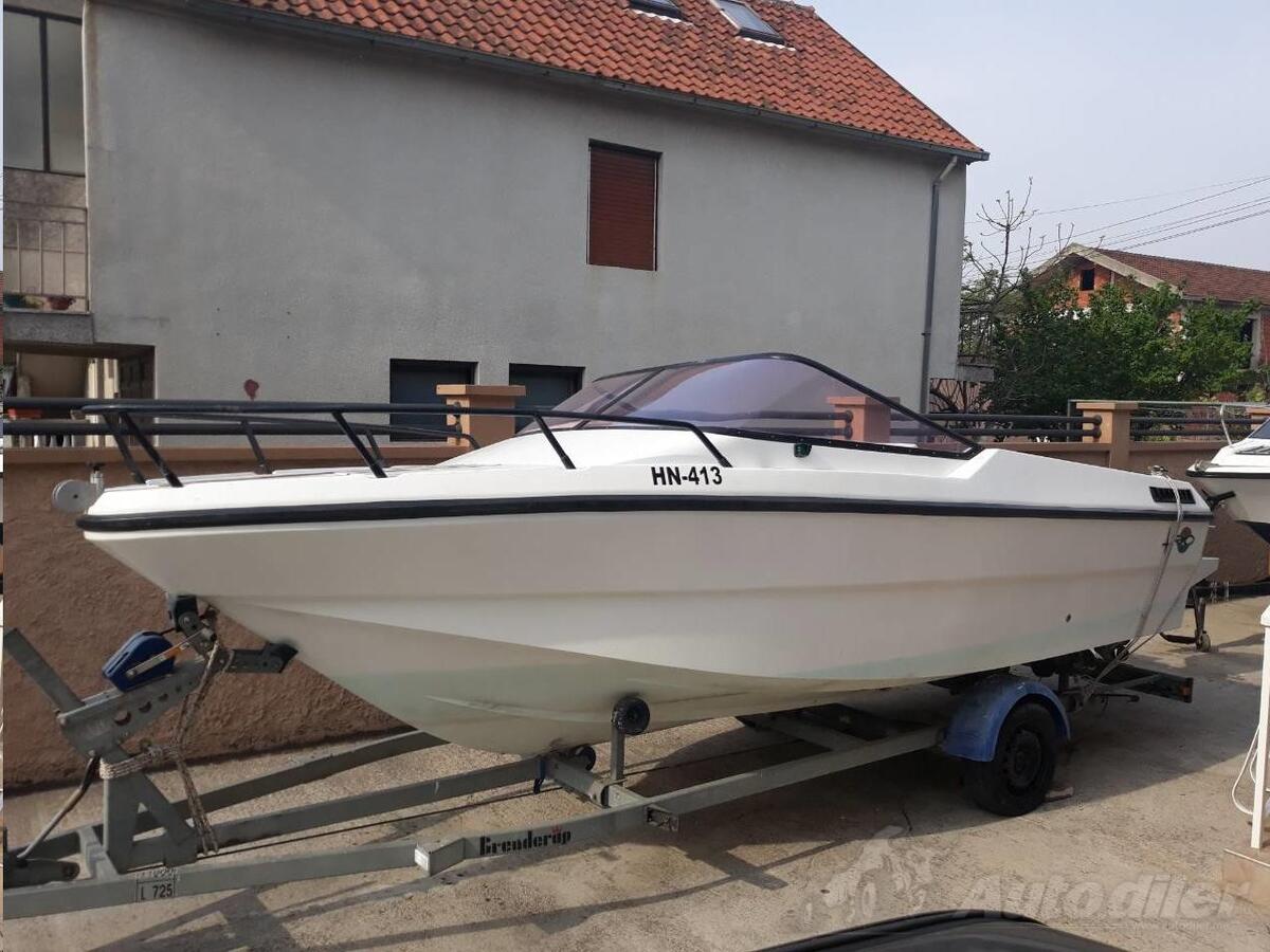 Riva - 540 open - Cijena 5500 € - Crna Gora Podgorica > Okolina grada ...