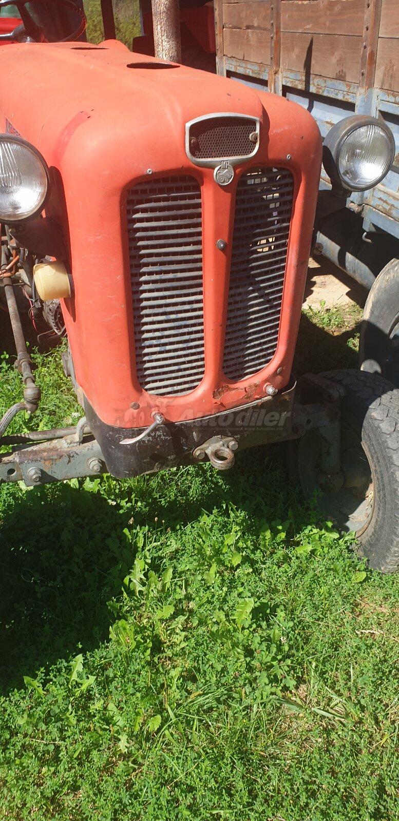 IMT - imt 555 - Cijena 2100 € - Crna Gora Bijelo Polje Bliškovo Traktori | AutoDiler