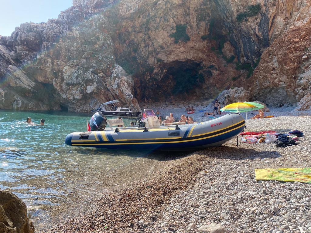 Martin - Marlin 440 - Cijena 5500 € - Crna Gora Bar Bar (uži dio ...