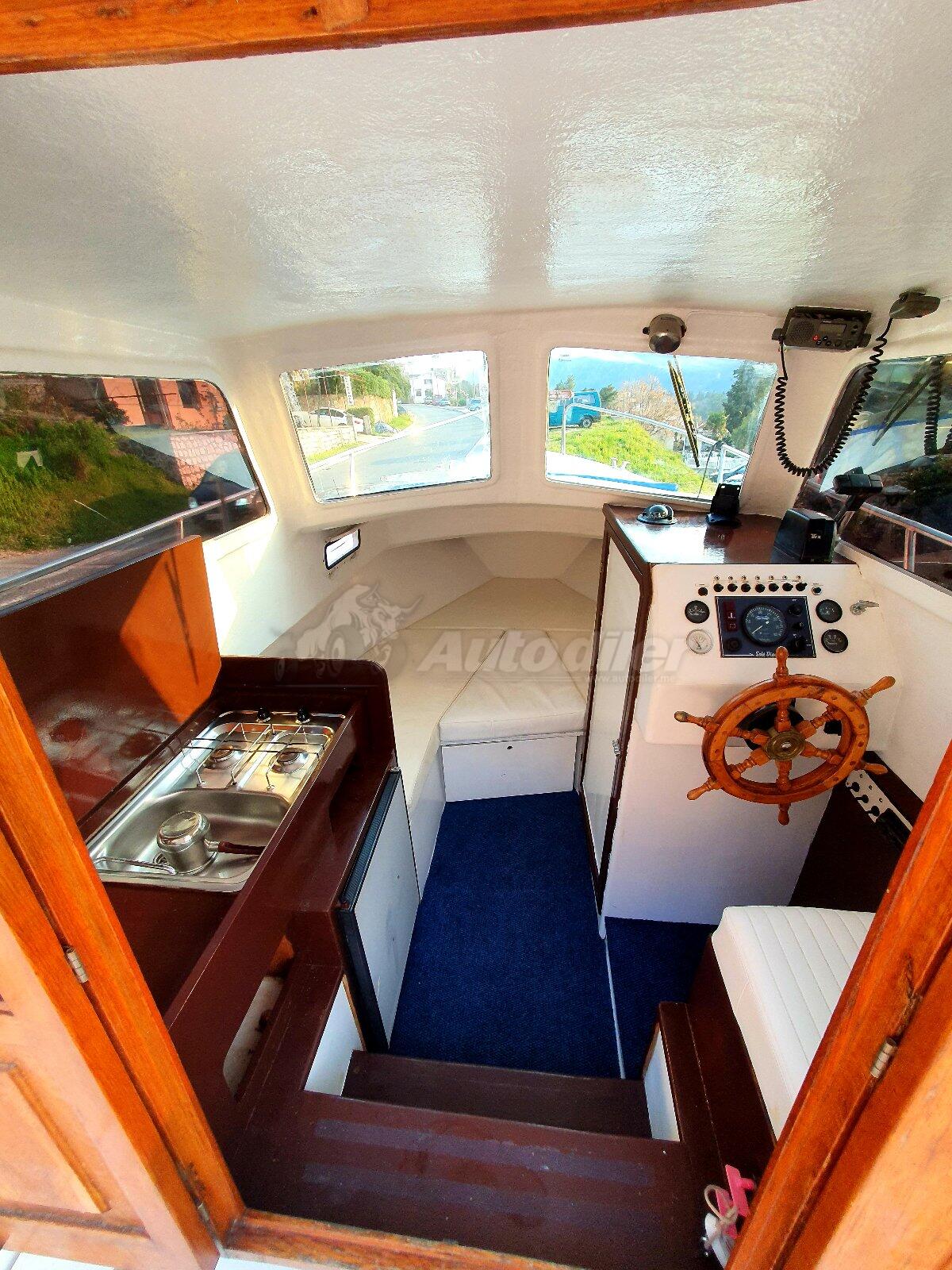 Navar - 795 - Cijena 32000 € - Crna Gora Kotor Dobrota Plovila | AutoDiler