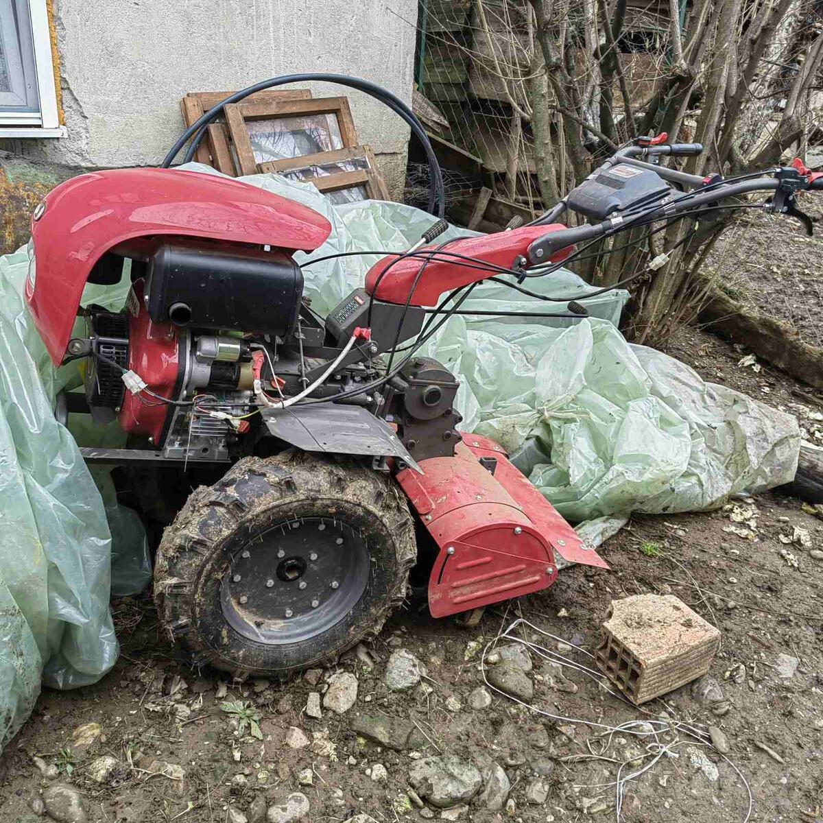 IMT - 555 - Cijena 2000 € - Crna Gora Berane Buče Traktori | AutoDiler