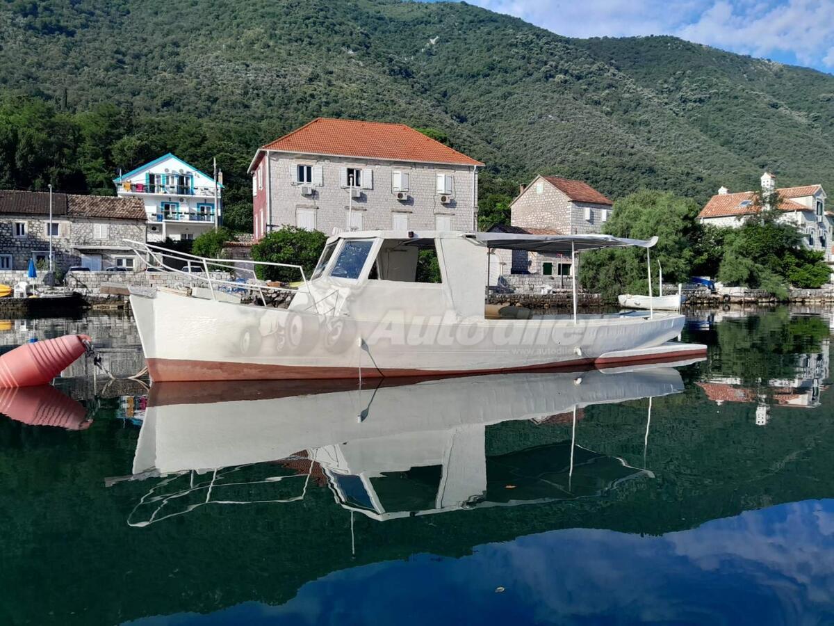 Elan - vojni - Cijena 13900 € - Crna Gora Kotor Donji Stoliv Plovila ...