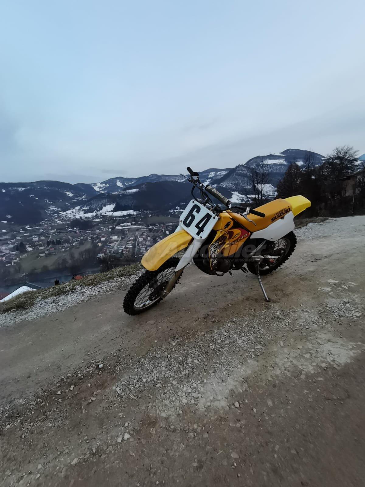 Suzuki - 250 - Cijena 1990 € - Montenegro Bijelo Polje Bijelo Polje ...