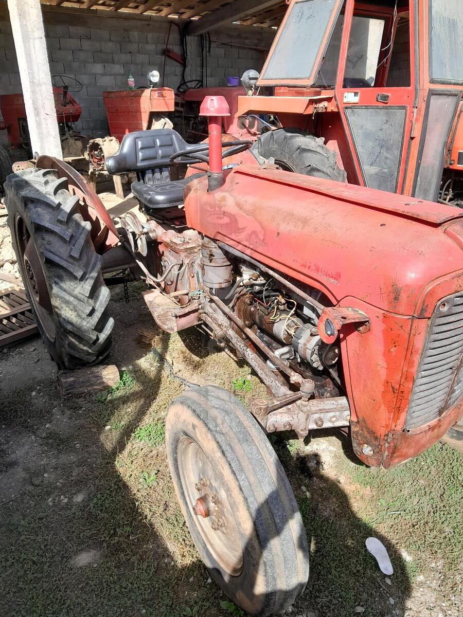 IMT - Traktor - Cijena 3600 € - Crna Gora Bijelo Polje Zaton Traktori | AutoDiler