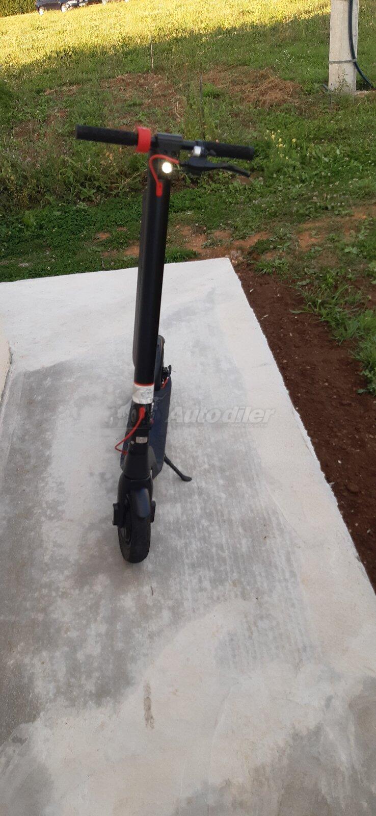 Vespa - smiles drifter x8 - Cijena 300 € - Crna Gora Nikšić > Okolina ...