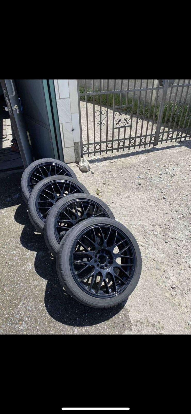 Ostalo felne i Dunlop gume - Cijena 300 € - Crna Gora Podgorica ...