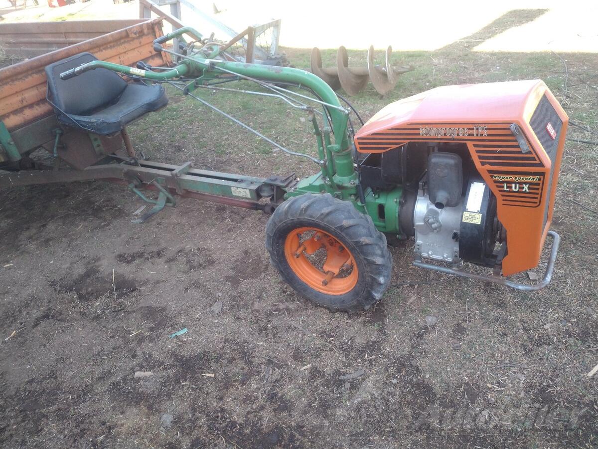 Labin Progres - Delux - Cijena 3500 € - Crna Gora Podgorica Tološi Traktori | AutoDiler