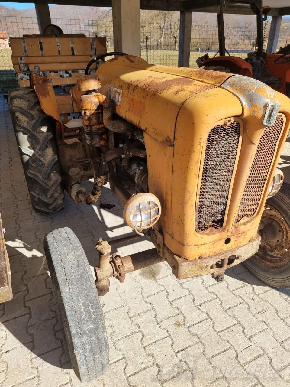 Fiat - 311R - Cijena 1800 € - Crna Gora Bijelo Polje Zaton Traktori | AutoDiler