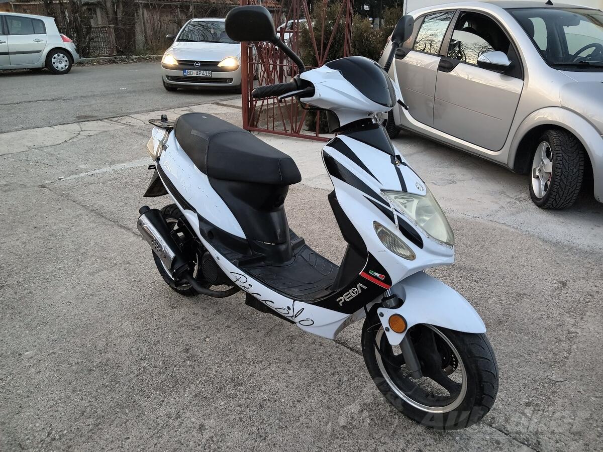 Peda - Picolo - Cijena 400 € - Crna Gora Nikšić Nikšić (uži dio) Motori ...