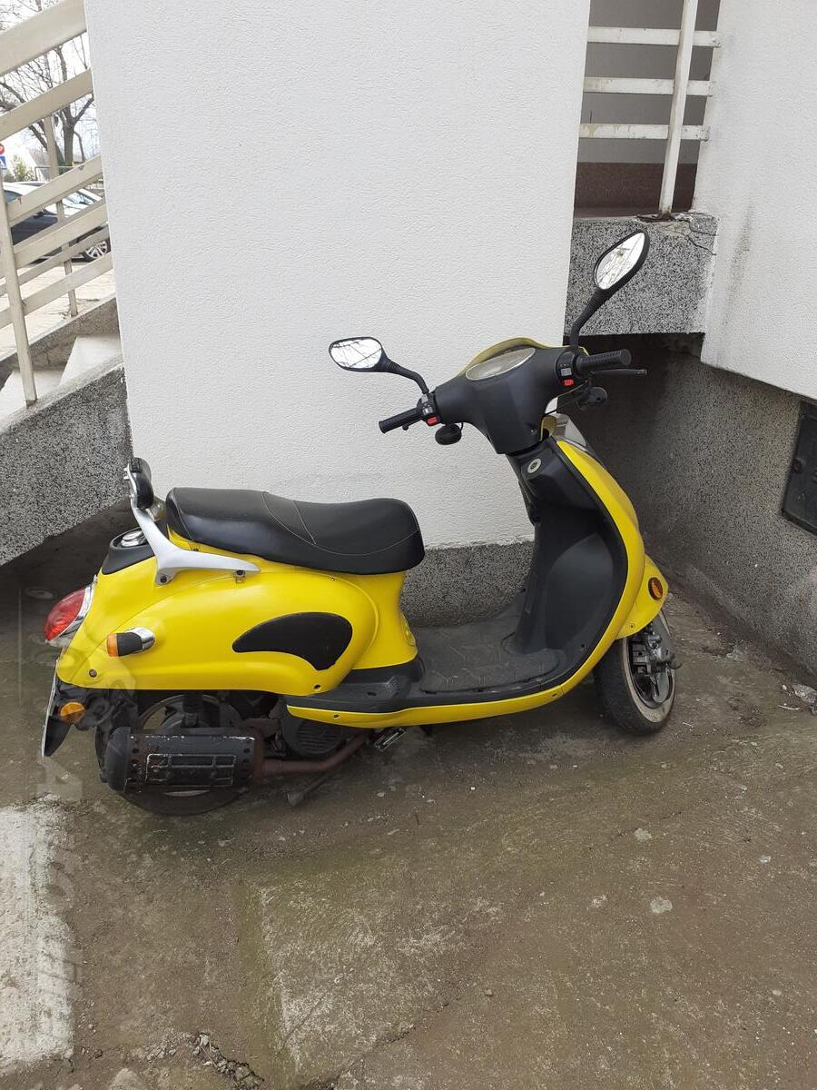 Online - Salcano - Cijena 300 € - Srbija Niš Niš (uži dio) Motori | Oglasi