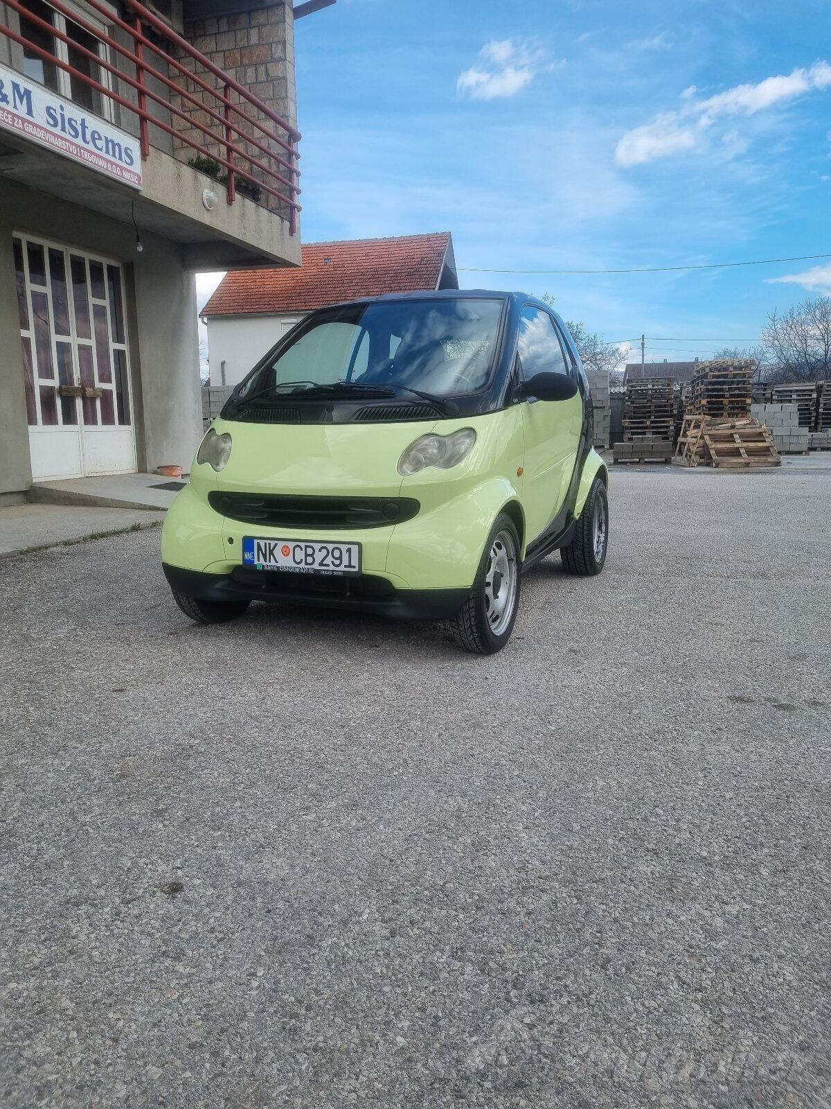 Smart - forTwo - 700 benz - Cijena 2000 € - Crna Gora Nikšić Nikšić ...