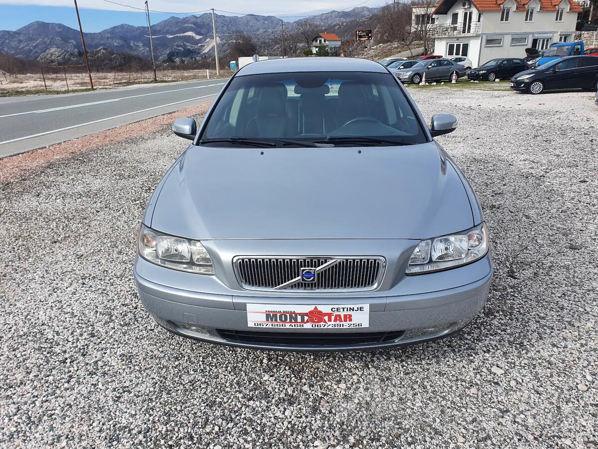 Volvo - V70 - d - Cijena 4600 € - Crna Gora Cetinje Zabrđe Automobili ...