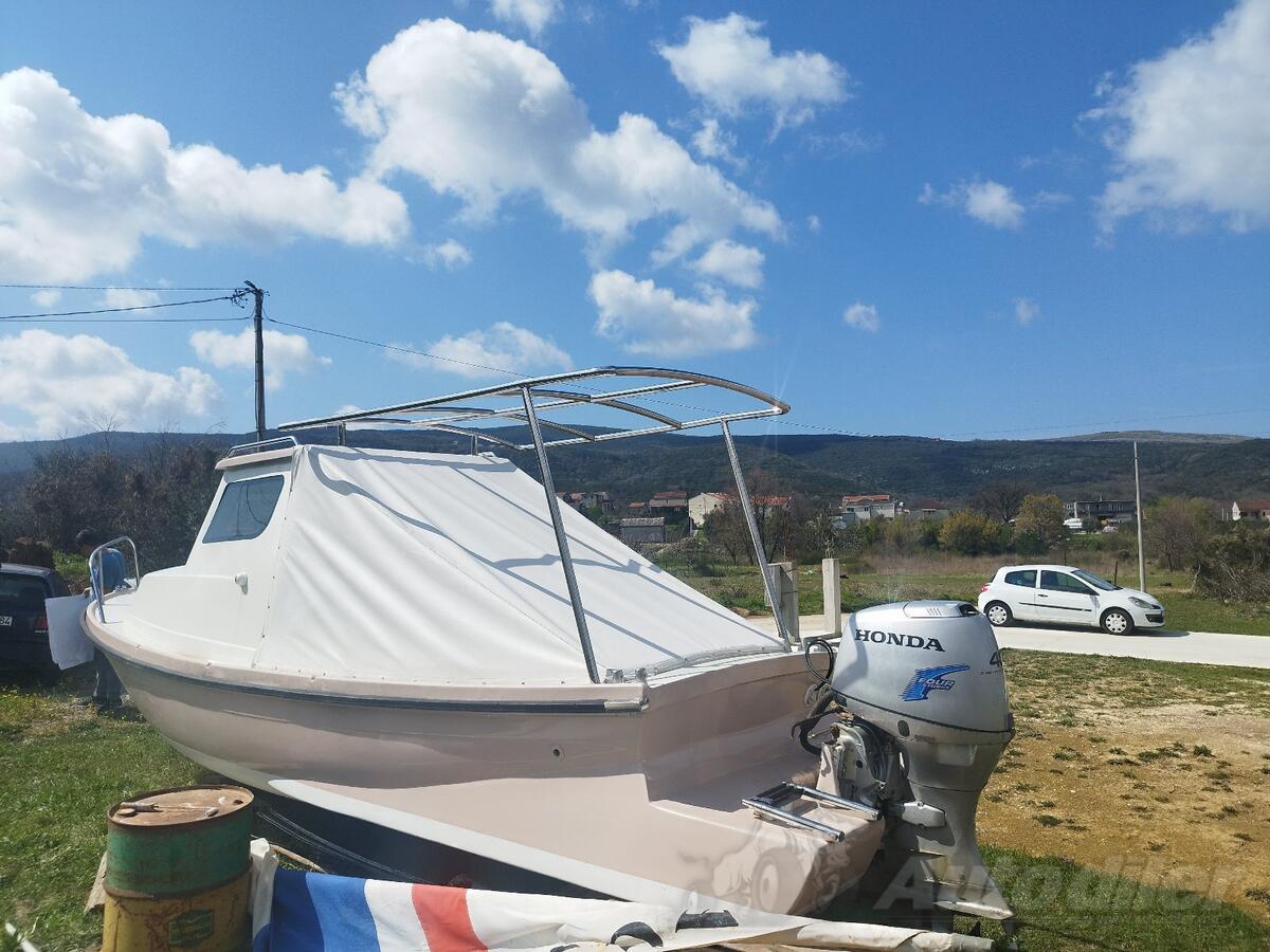 Kvarner - gradac 660 poludeplasman - Cijena 11000 € - Crna Gora Kotor ...