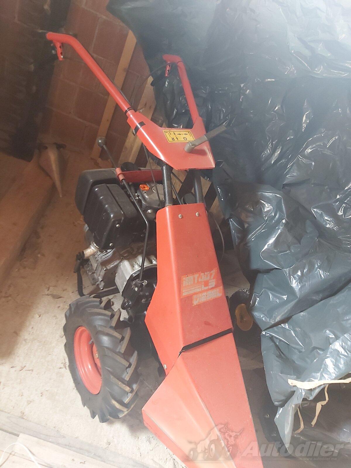 IMT - 407 - Cijena 2500 € - Crna Gora Nikšić Nikšić (uži dio ...