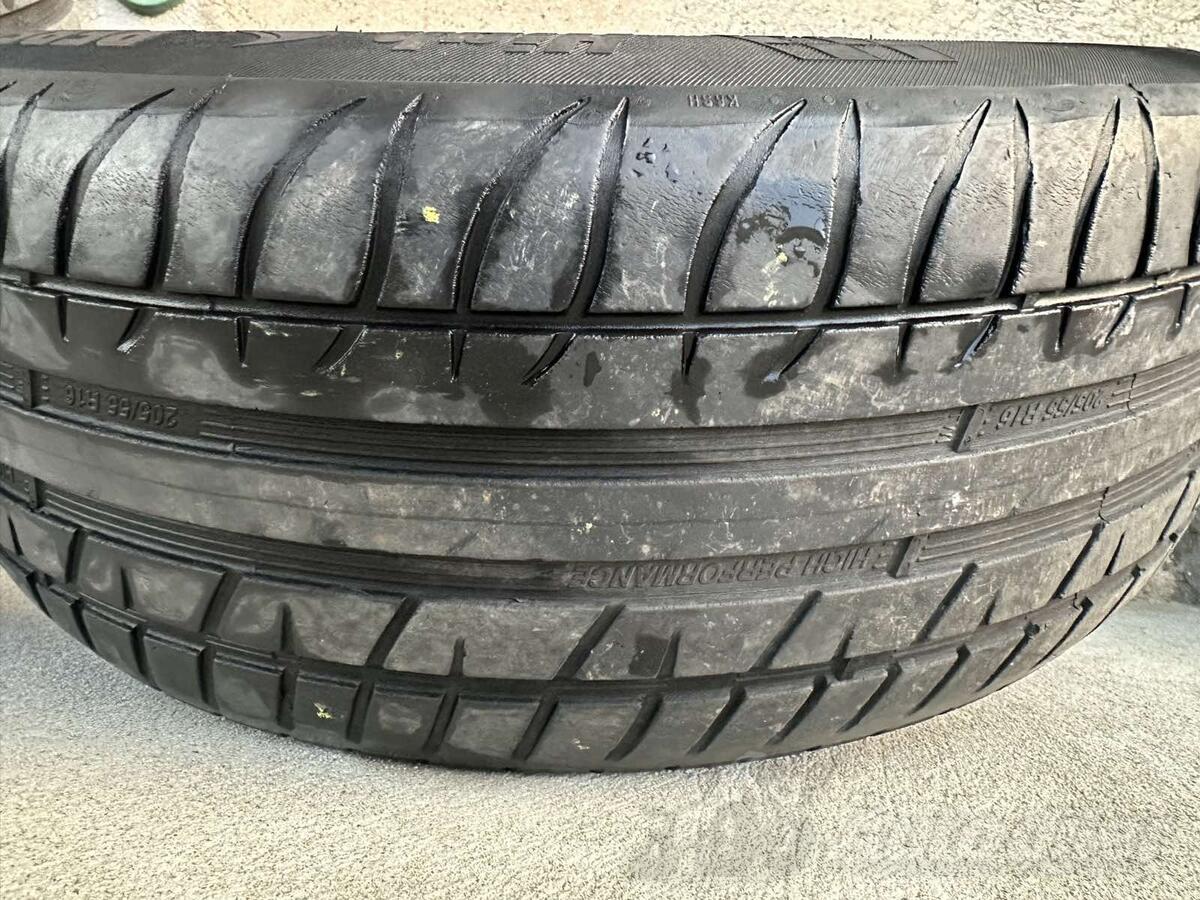 Strial - 205/55/16 - Ljetnja guma - Cijena 110 € - Crna Gora Herceg ...