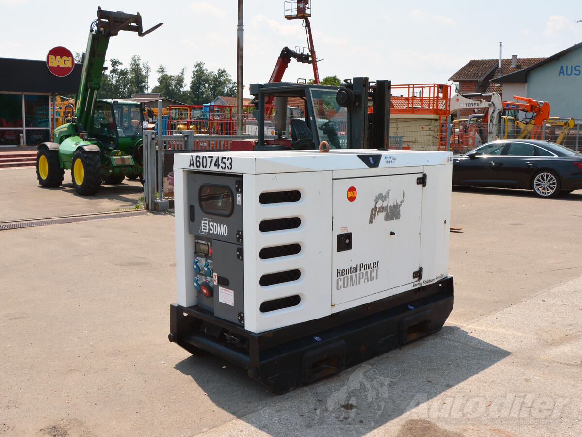 Ostalo - SDMO R44 - Cijena 6900 € - Srbija Kraljevo Adrani Radne mašine ...