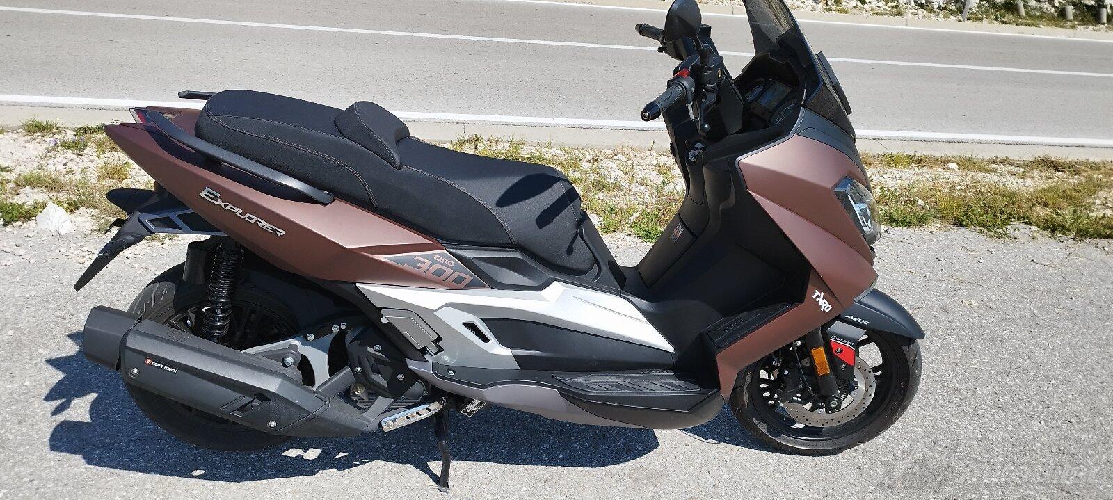 Vespa - taro 300 - Cijena 3600 € - Crna Gora Cetinje Bajice Motori ...