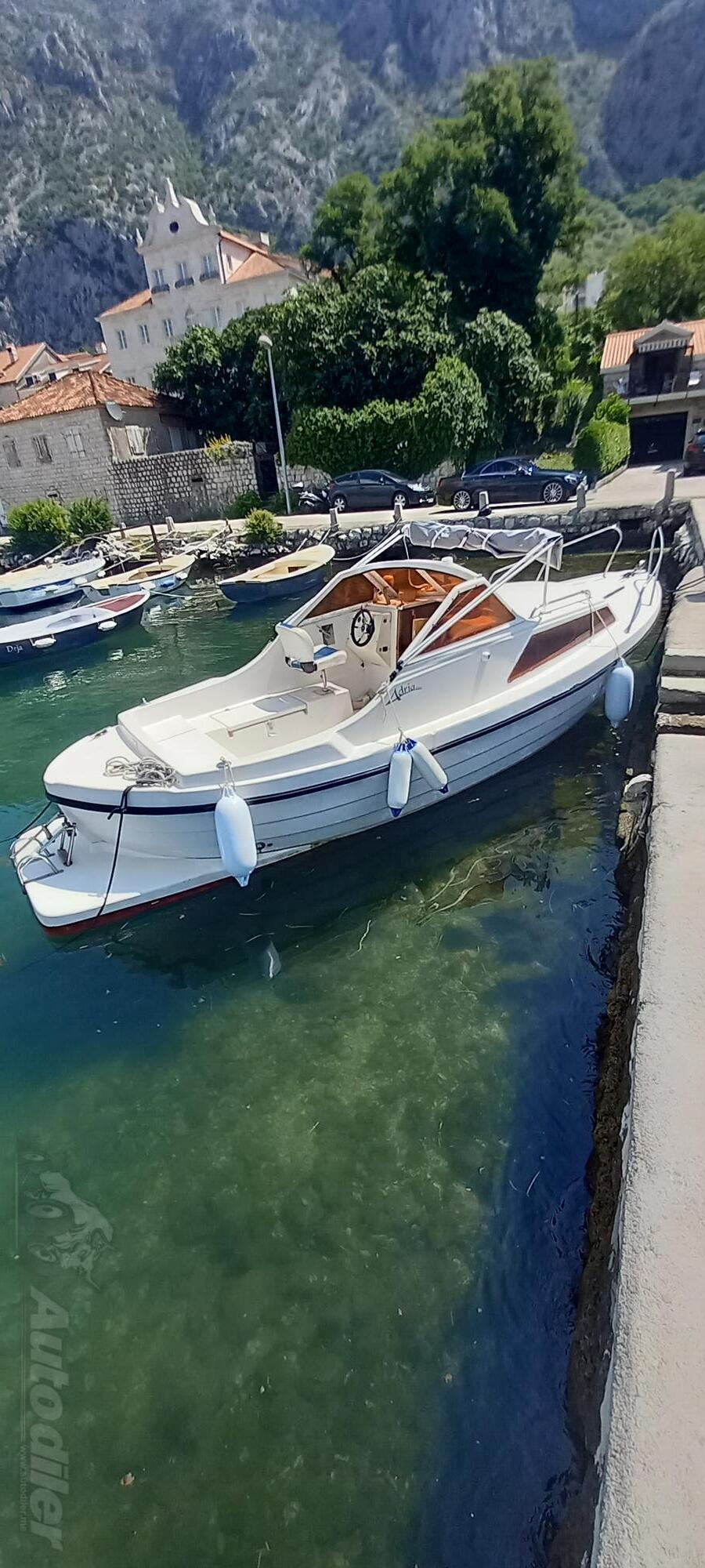 Navar - Adria 660 - Cijena 15500 € - Crna Gora Kotor Dobrota Plovila ...