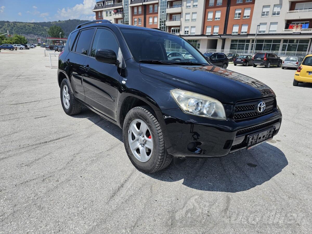 Toyota - RAV 4 - 2.2D - Cijena 6700 € - Crna Gora Pljevlja Centar grada ...