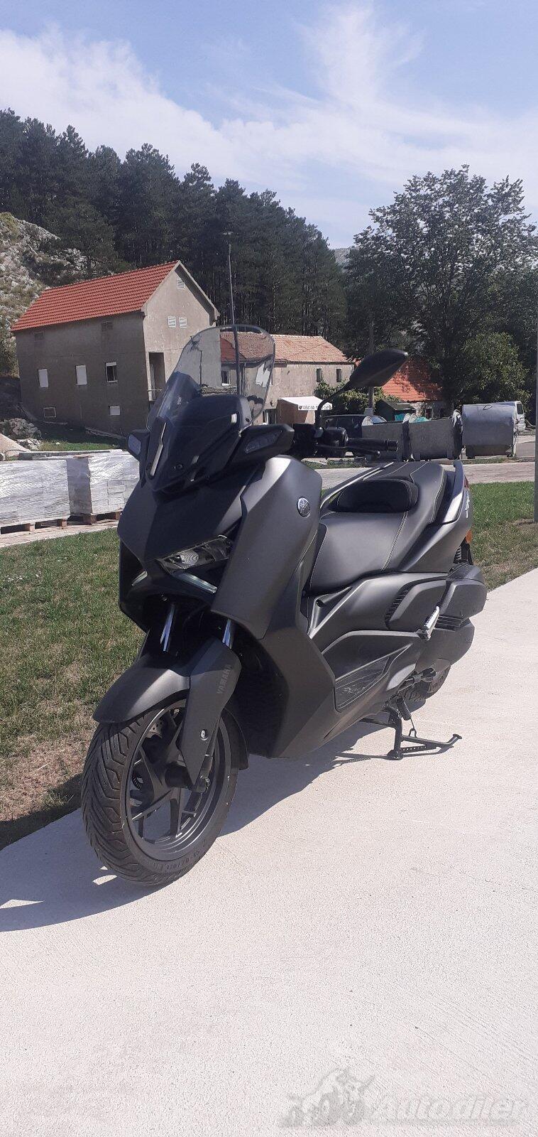 Yamaha - X-max model 2023 - Cijena 7500 € - Crna Gora Cetinje Njeguši ...