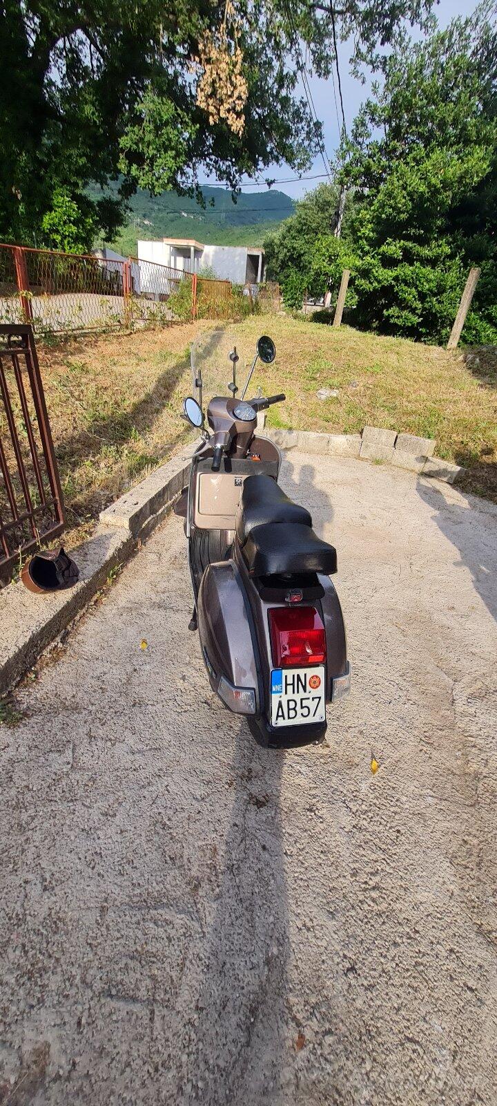 Piaggio - vespa px 200e - Cijena 7700 € - Crna Gora Herceg Novi Herceg ...