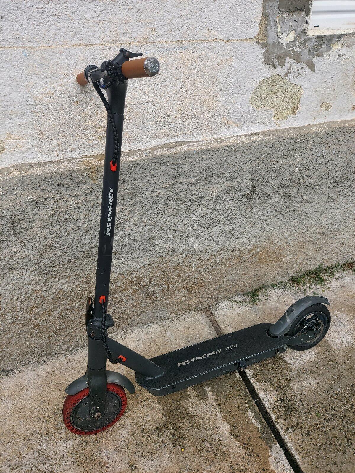 Author - elektricni trotinet - Cijena 180 € - Crna Gora Pljevlja Centar ...