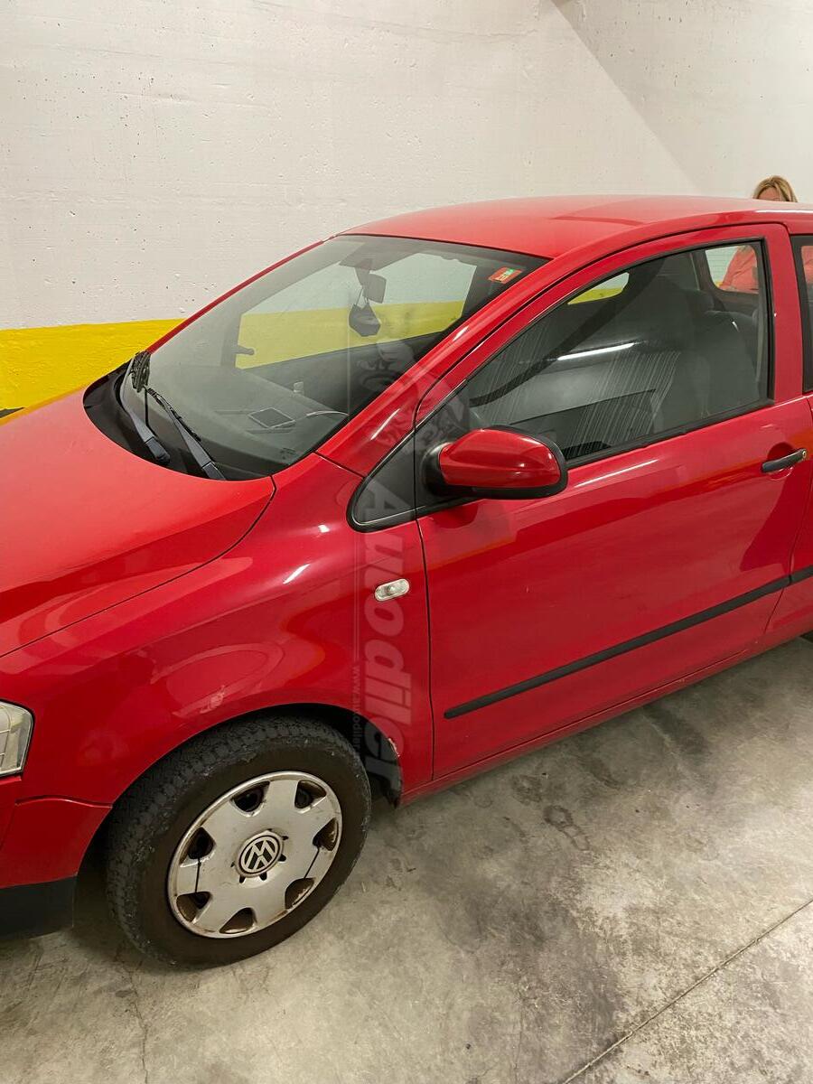 Volkswagen - Fox - 1.2 benzin - Cijena 1700 € - Crna Gora Budva Centar ...