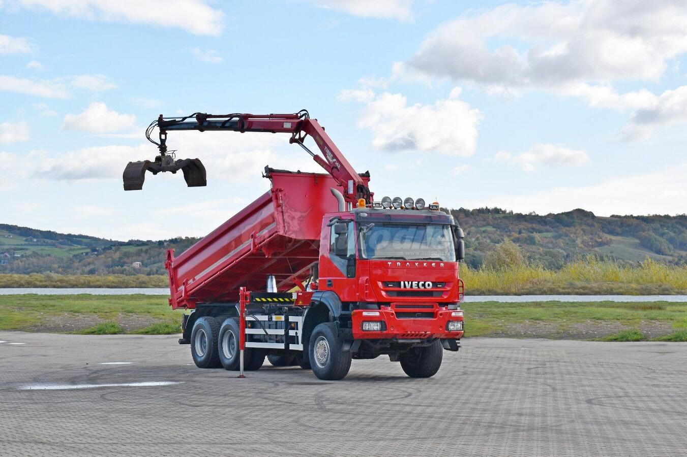 Iveco - TRAKKER 410 6x6 Kiper + Kran PALFINGER - Cijena 62900 € - Crna ...