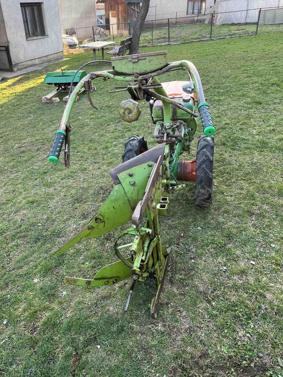 IMT - 509 - Cijena 1750 € - Crna Gora Berane Centar grada Traktori ...