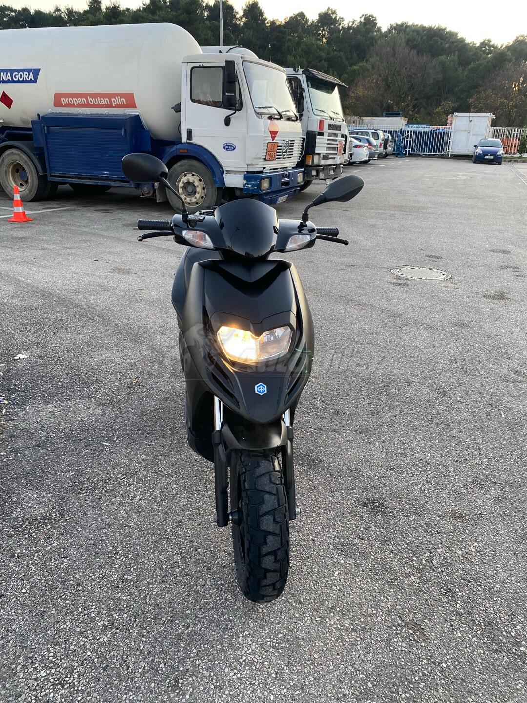 Piaggio - Typhoon 50cc - Cijena 1400 € - Montenegro Tivat Mrčevac ...