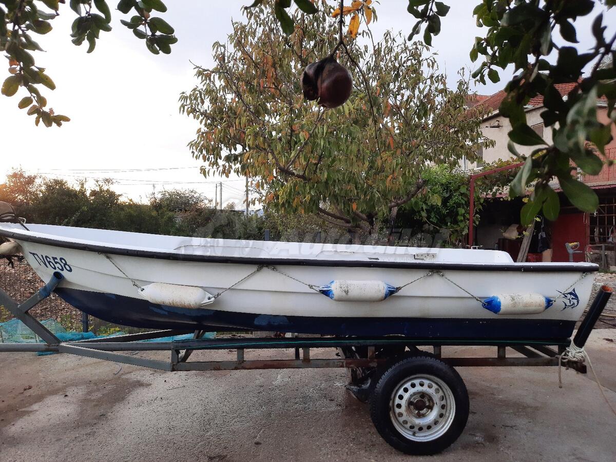 Elan - 401 - Cijena 1000 € - Crna Gora Podgorica Ponari Plovila | AutoDiler