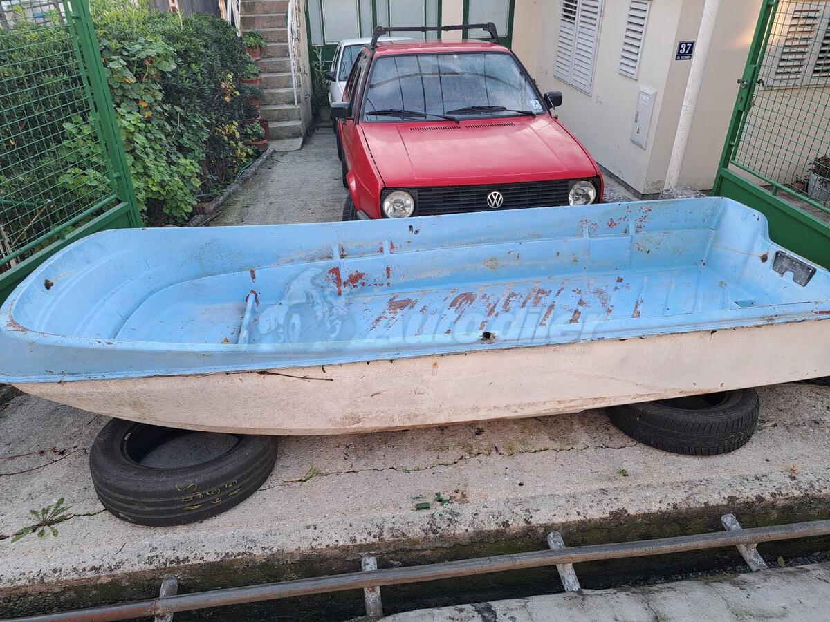 Elan - shark - Cijena 300 € - Crna Gora Herceg Novi > Okolina grada ...