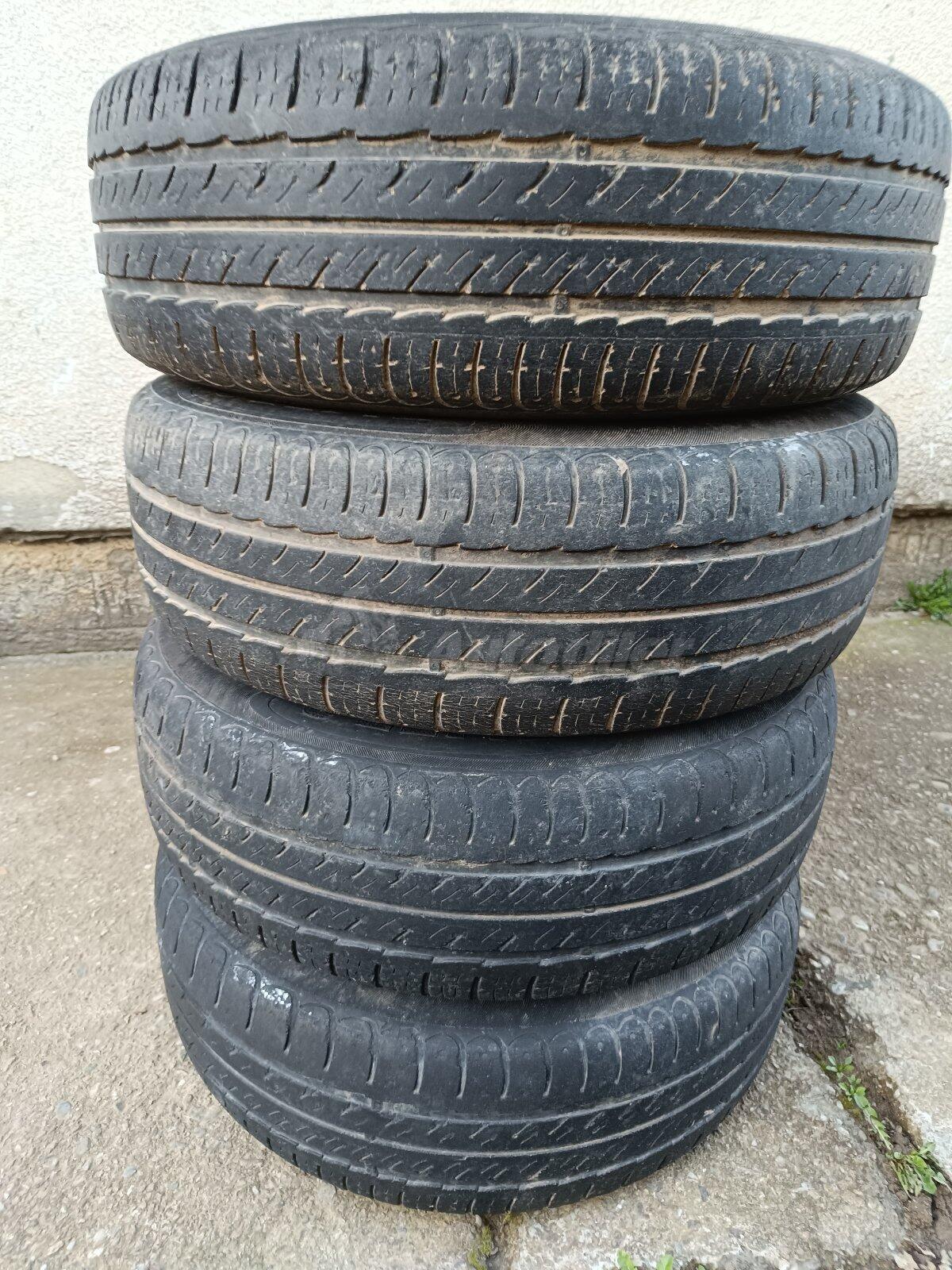 Fabričke felne i Elite 2 gume - Cijena 60 € - Crna Gora Berane Centar ...