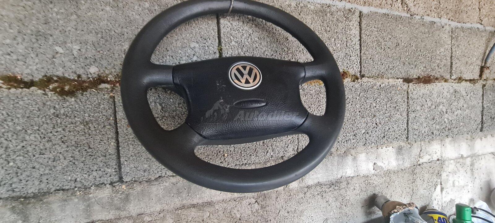 Volan za Golf 4 god. 2001-2004 - Cijena 20 € - Crna Gora Berane ...