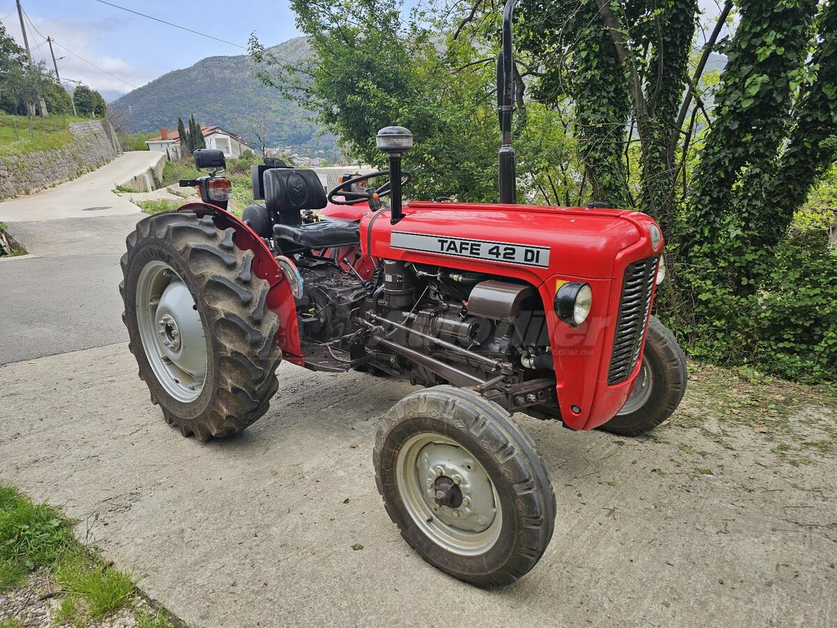 Tafe - 42 - Cijena 9200 € - Crna Gora Herceg Novi Kamenari Traktori ...