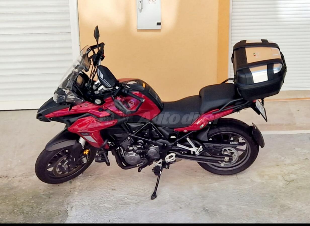 Benelli - TRK 502 - Cijena 5000 € - Crna Gora Kotor Centar grada Motori ...