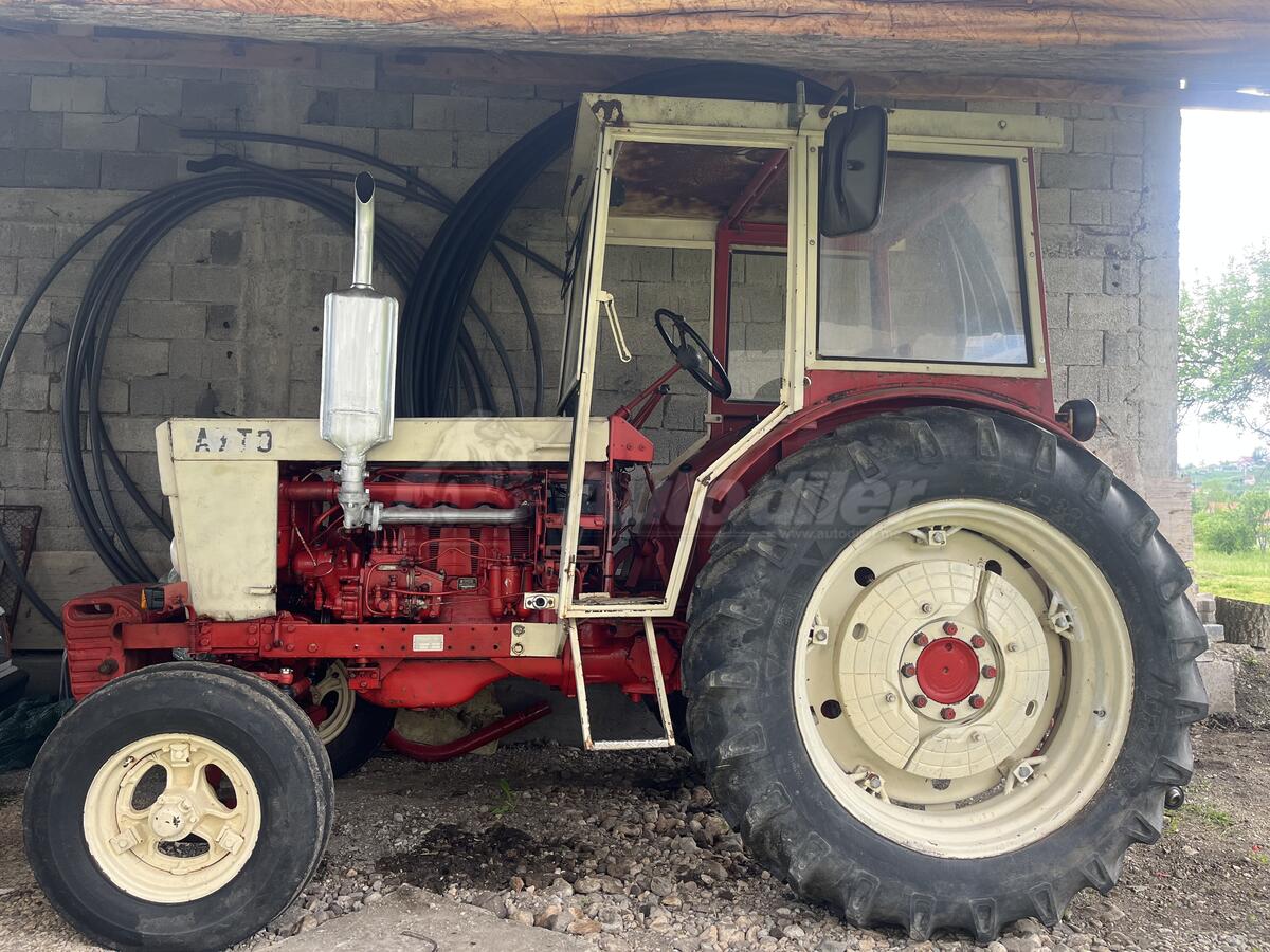 Universal - AVTO T40 - Cijena 4850 € - Crna Gora Bijelo Polje Bistrica Traktori | AutoDiler