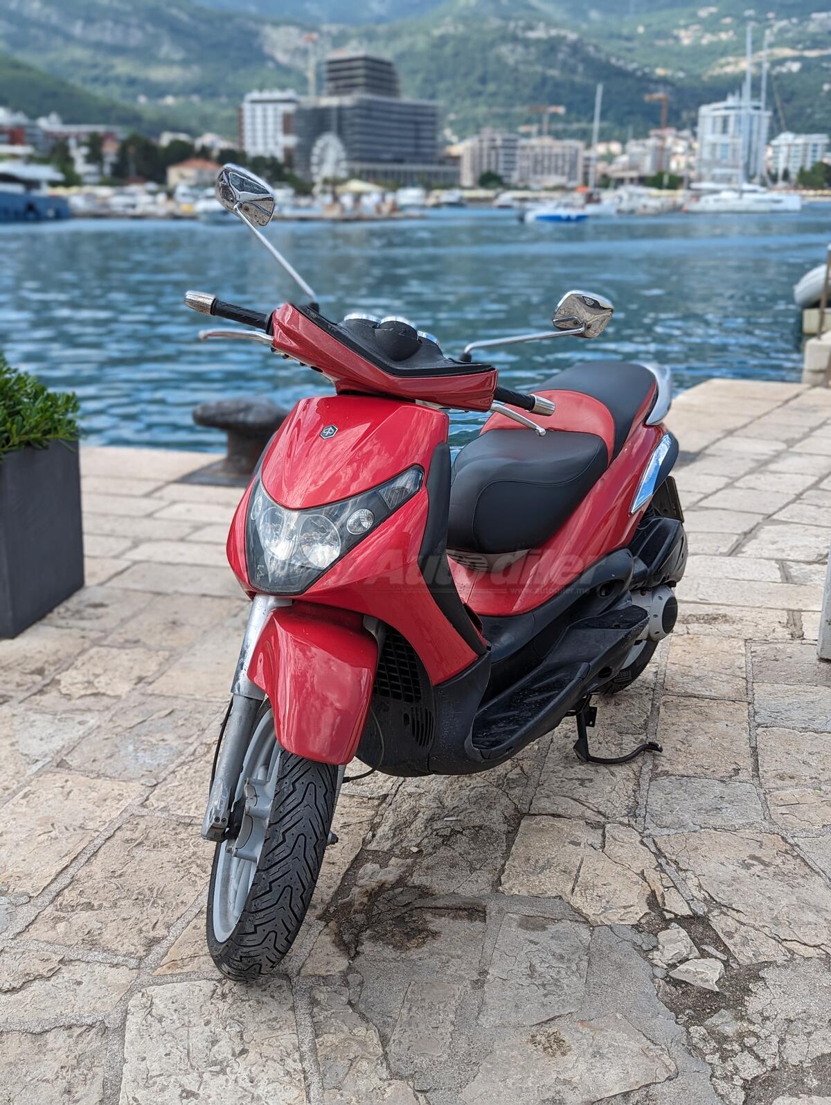 Piaggio - Beverly 250cc - Cijena 1400 € - Montenegro Budva Stari Grad Motorcycles | AutoDiler
