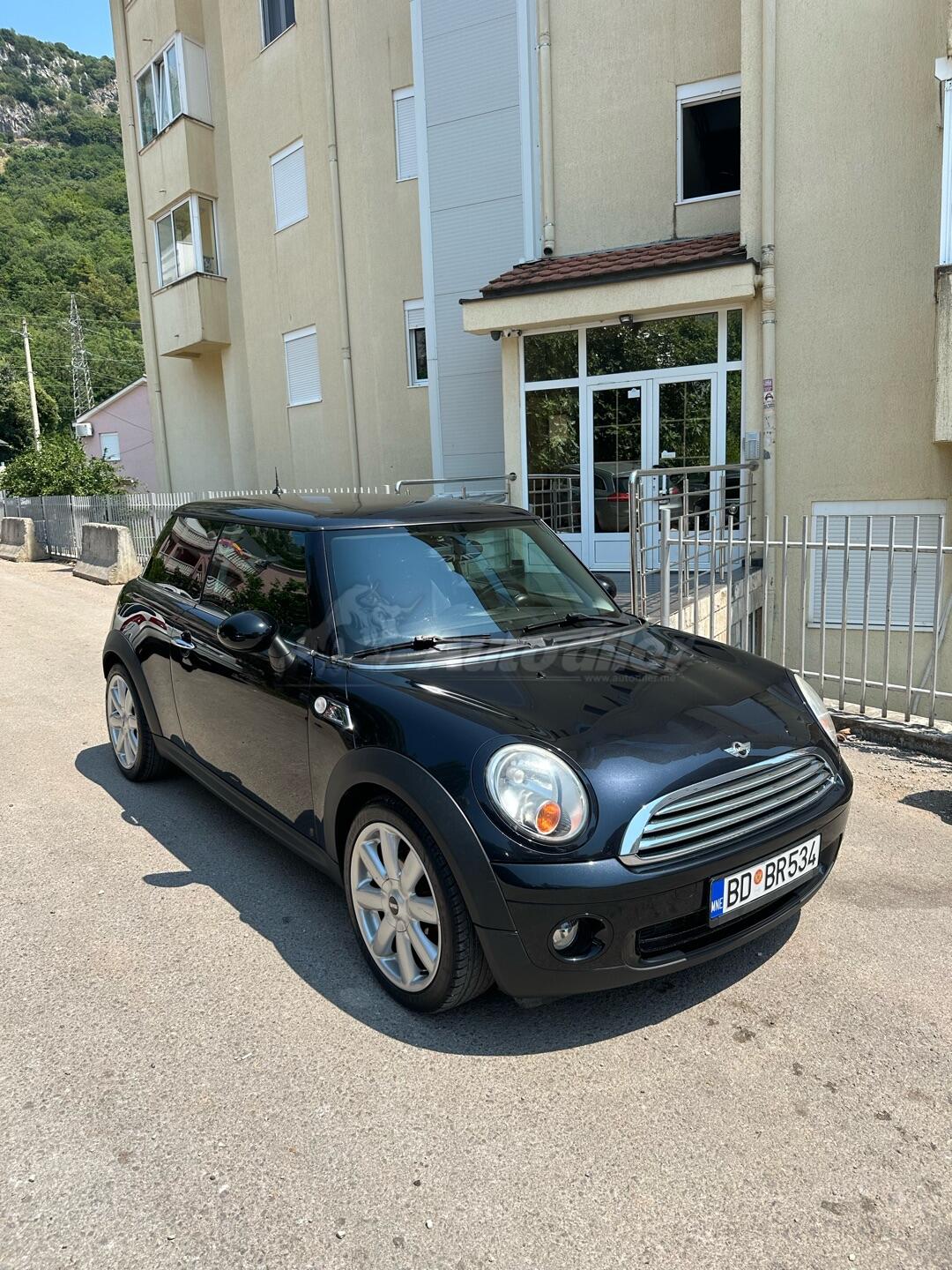 Mini - One - Mini - Cijena 4600 € - Crna Gora Budva Centar grada ...