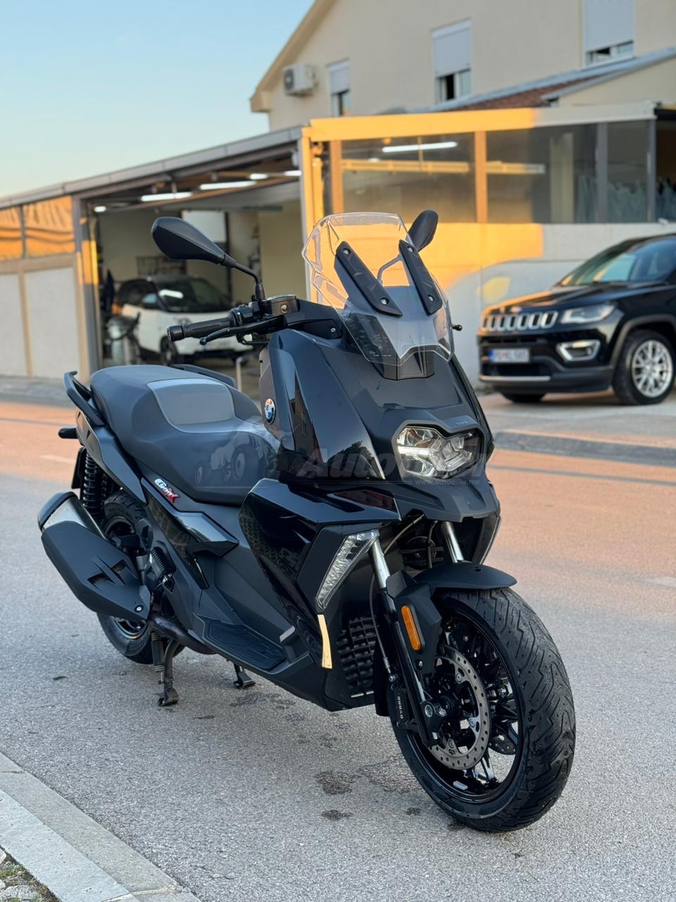 BMW - BMW c400x - Cijena 7300 € - Montenegro Budva Centar grada ...