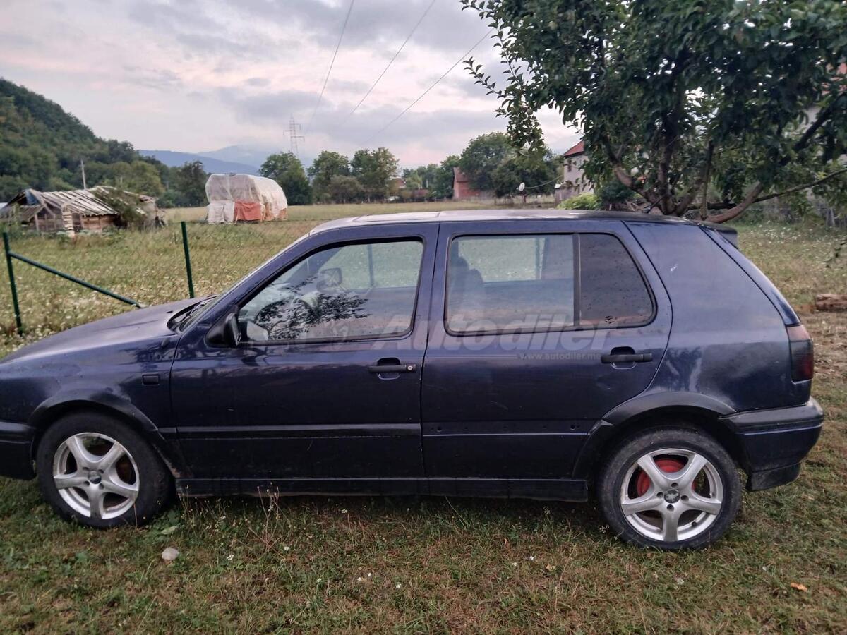Volkswagen - Golf 3 - 1.6 55kw - Cijena 600 € - Montenegro Berane Donje ...