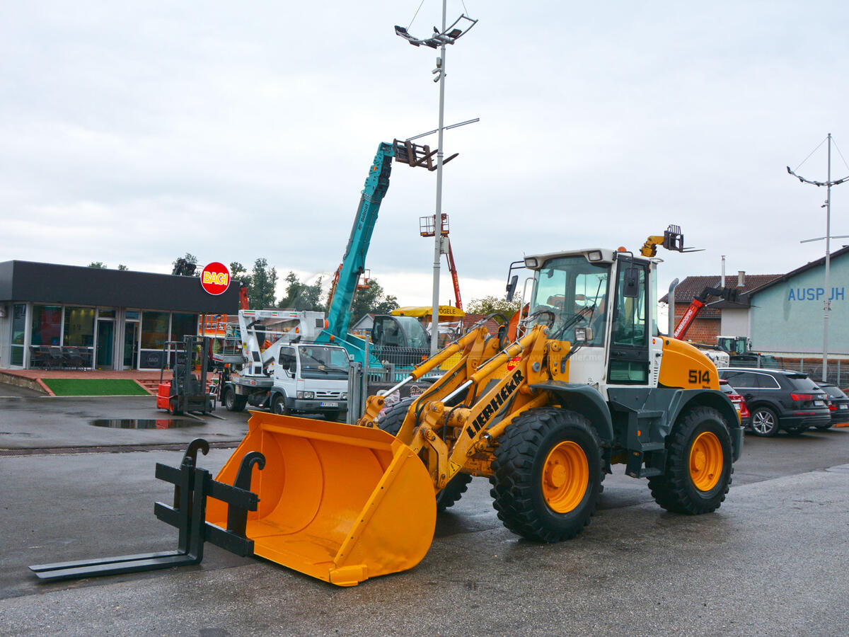 Liebherr - L514 STEREO - Cijena 28900 € - Srbija Kraljevo Kraljevo (uži ...